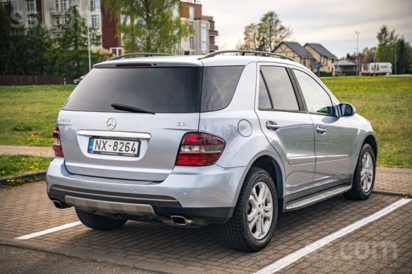 Grey Mercedes-Benz ML 280 2006 in Riga, with an engine capacity of 3.00 L and mileage of 0 thousand km for 2990 €, photo 4 on AUTOMOTO.COM.LV