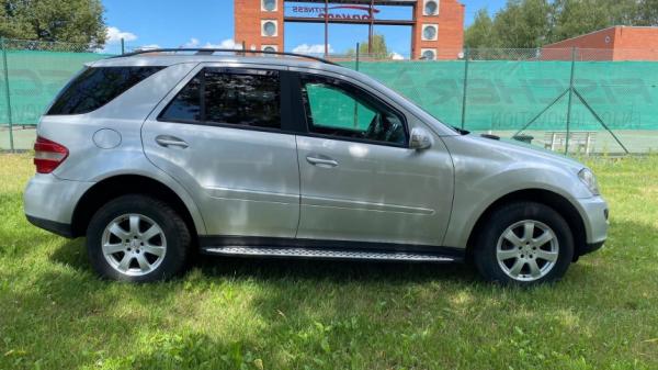 Grey Mercedes-Benz ML 280 2006 in Riga, with an engine capacity of 3.00 L and mileage of 0 thousand km for 5699 €, photo 7 on AUTOMOTO.COM.LV