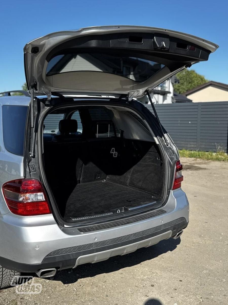 Pelēks Mercedes-Benz ML 280 2006 Klaipėda, ar dzinēja tilpumu 3.00 L un nobraukumu 300 tūkst. km par 4950 €, foto 10 vietnē AUTOMOTO.COM.LV