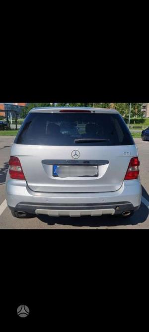 Pelēks Mercedes-Benz ML 280 2006 Klaipėda, ar dzinēja tilpumu 2.99 L un nobraukumu 333 tūkst. km par 4500 €, foto 5 vietnē AUTOMOTO.COM.LV