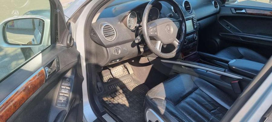Pelēks Mercedes-Benz ML 280 2006 Klaipėda, ar dzinēja tilpumu 2.99 L un nobraukumu 333 tūkst. km par 4500 €, foto 11 vietnē AUTOMOTO.COM.LV