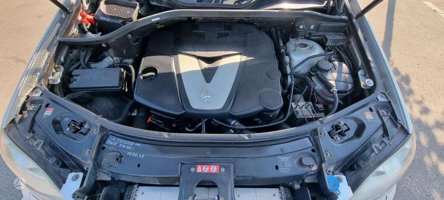 Pelēks Mercedes-Benz ML 280 2006 Klaipėda, ar dzinēja tilpumu 2.99 L un nobraukumu 333 tūkst. km par 4500 €, foto 16 vietnē AUTOMOTO.COM.LV