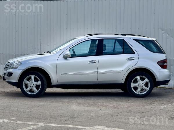 Pelēks Mercedes-Benz ML 280 2006 Rīga, ar dzinēja tilpumu 3.00 L un nobraukumu 99 tūkst. km par 9300 €, foto 6 vietnē AUTOMOTO.COM.LV