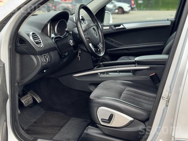 Pelēks Mercedes-Benz ML 280 2006 Rīga, ar dzinēja tilpumu 3.00 L un nobraukumu 99 tūkst. km par 9300 €, foto 9 vietnē AUTOMOTO.COM.LV