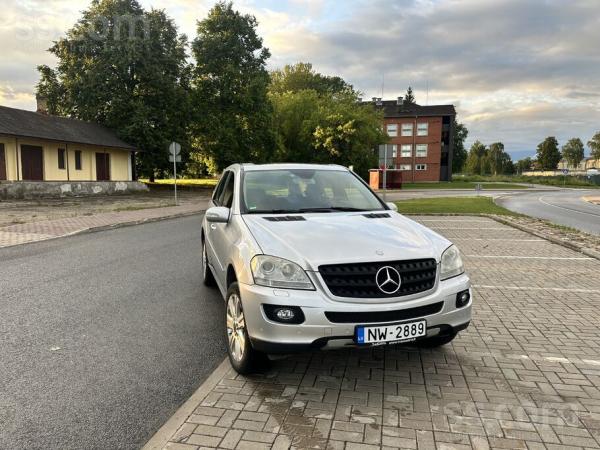Pelēks Mercedes-Benz ML 280 2006 Rēzekne, ar dzinēja tilpumu 3.00 L un nobraukumu 332 tūkst. km par 6500 €, foto 1 vietnē AUTOMOTO.COM.LV