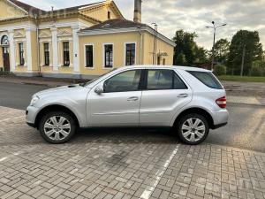 Серый Мерседес МЛ 280 2006 в Резекне, объемом двигателя 3.00 л и пробегом 332 тыс. км за 6500 €, фото 4 на AUTOMOTO.COM.LV