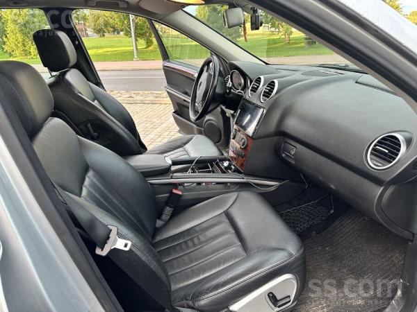 Pelēks Mercedes-Benz ML 280 2006 Rēzekne, ar dzinēja tilpumu 3.00 L un nobraukumu 332 tūkst. km par 6500 €, foto 9 vietnē AUTOMOTO.COM.LV