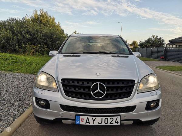 Grey Mercedes-Benz ML 280 2006 in Klaipeda, with an engine capacity of 3.00 L and mileage of 300 thousand km for 4400 €, photo 4 on AUTOMOTO.COM.LV
