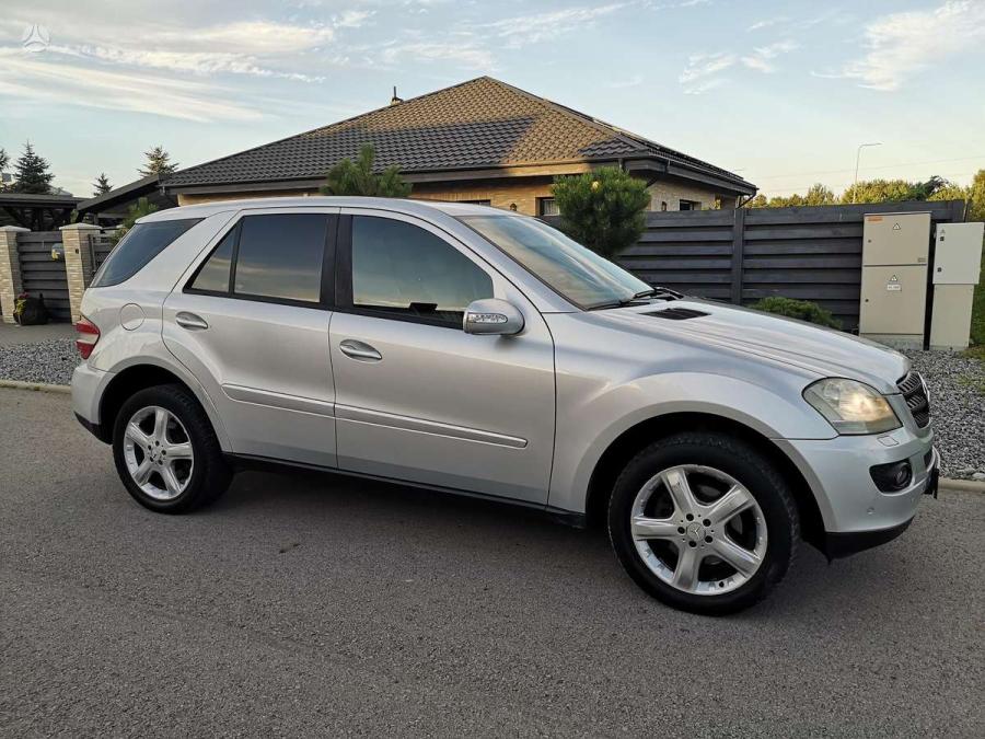 Grey Mercedes-Benz ML 280 2006 in Klaipeda, with an engine capacity of 3.00 L and mileage of 300 thousand km for 4400 €, photo 7 on AUTOMOTO.COM.LV