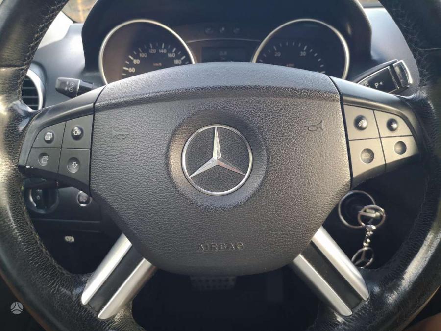 Grey Mercedes-Benz ML 280 2006 in Klaipeda, with an engine capacity of 3.00 L and mileage of 300 thousand km for 4400 €, photo 18 on AUTOMOTO.COM.LV