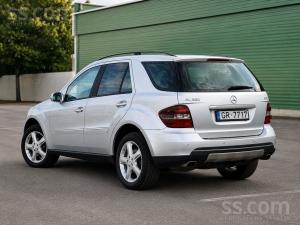 Grey Mercedes-Benz ML 280 2006 in Riga, with an engine capacity of 3.00 L and mileage of 99 thousand km for 8500 €, photo 5 on AUTOMOTO.COM.LV
