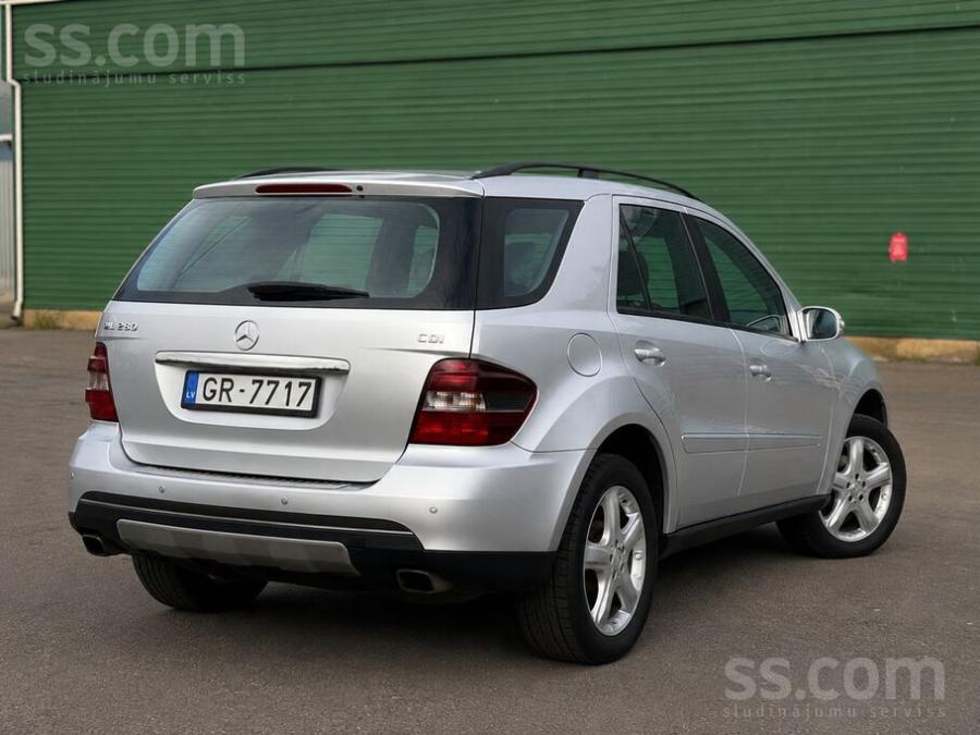 Grey Mercedes-Benz ML 280 2006 in Riga, with an engine capacity of 3.00 L and mileage of 99 thousand km for 8500 €, photo 6 on AUTOMOTO.COM.LV