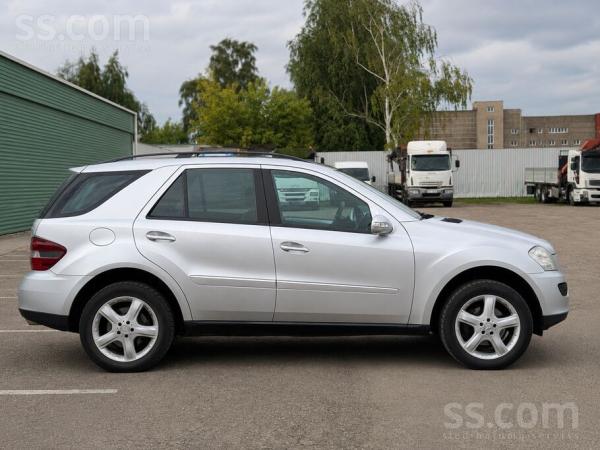 Grey Mercedes-Benz ML 280 2006 in Riga, with an engine capacity of 3.00 L and mileage of 99 thousand km for 8500 €, photo 6 on AUTOMOTO.COM.LV