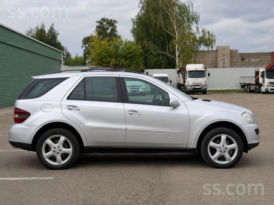 Grey Mercedes-Benz ML 280 2006 in Riga, with an engine capacity of 3.00 L and mileage of 99 thousand km for 8500 €, photo 7 on AUTOMOTO.COM.LV