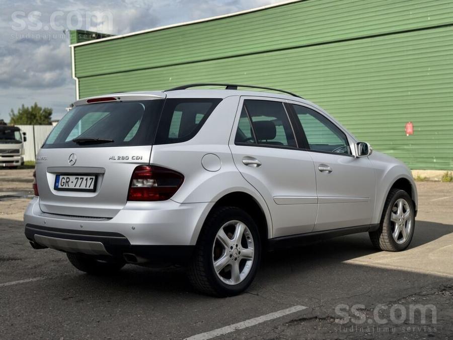 Grey Mercedes-Benz ML 280 2006 in Riga, with an engine capacity of 3.00 L and mileage of 99 thousand km for 8500 €, photo 10 on AUTOMOTO.COM.LV