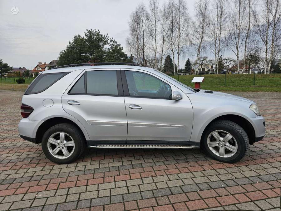 Grey Mercedes-Benz ML 280 2007 in Silute, with an engine capacity of 0.30 L and mileage of 334 thousand km for 6200 €, photo 8 on AUTOMOTO.COM.LV