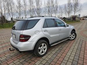 Grey Mercedes-Benz ML 280 2007 in Silute, with an engine capacity of 0.30 L and mileage of 334 thousand km for 6200 €, photo 9 on AUTOMOTO.COM.LV