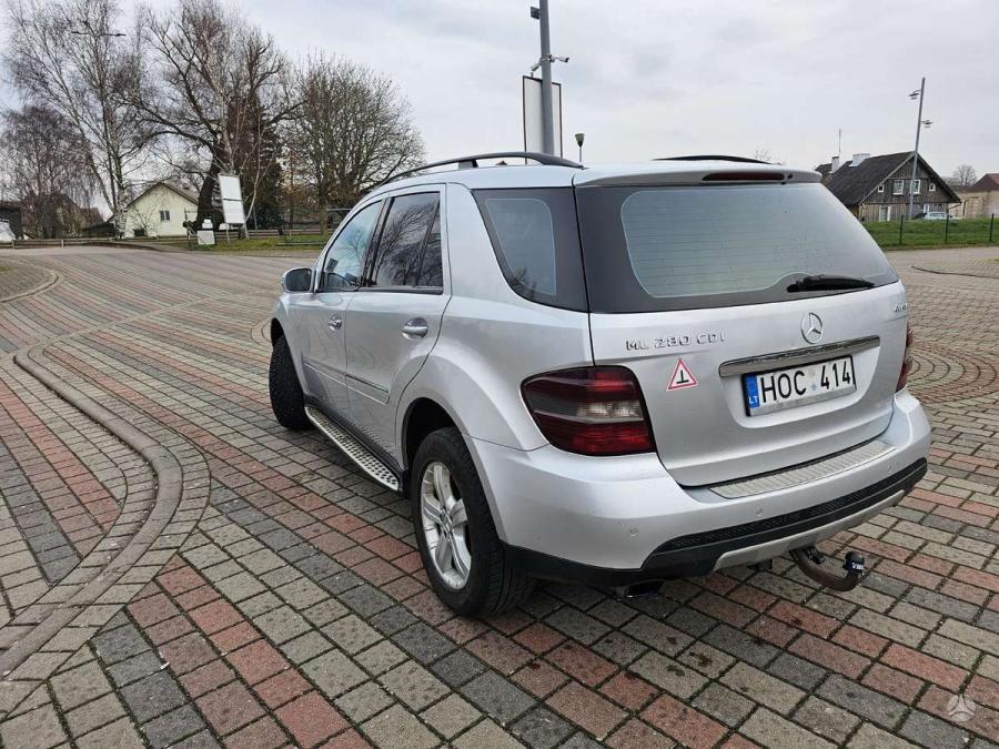 Grey Mercedes-Benz ML 280 2007 in Silute, with an engine capacity of 0.30 L and mileage of 334 thousand km for 6200 €, photo 10 on AUTOMOTO.COM.LV