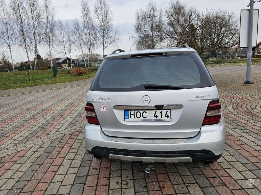 Grey Mercedes-Benz ML 280 2007 in Silute, with an engine capacity of 0.30 L and mileage of 334 thousand km for 6200 €, photo 11 on AUTOMOTO.COM.LV