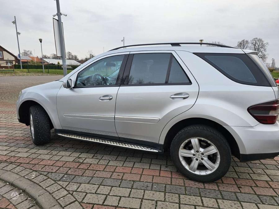 Grey Mercedes-Benz ML 280 2007 in Silute, with an engine capacity of 0.30 L and mileage of 334 thousand km for 6200 €, photo 14 on AUTOMOTO.COM.LV