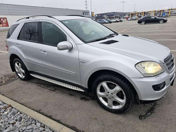 Grey Mercedes-Benz ML 280 2007 in Kaunas, with an engine capacity of 3.00 L and mileage of 310 thousand km for 4300 €, photo 1 on AUTOMOTO.COM.LV