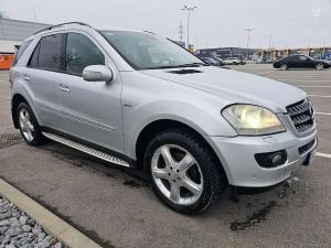 Grey Mercedes-Benz ML 280 2007 in Kaunas, with an engine capacity of 3.00 L and mileage of 310 thousand km for 4300 €, photo 2 on AUTOMOTO.COM.LV