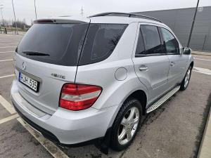 Grey Mercedes-Benz ML 280 2007 in Kaunas, with an engine capacity of 3.00 L and mileage of 310 thousand km for 4300 €, photo 8 on AUTOMOTO.COM.LV