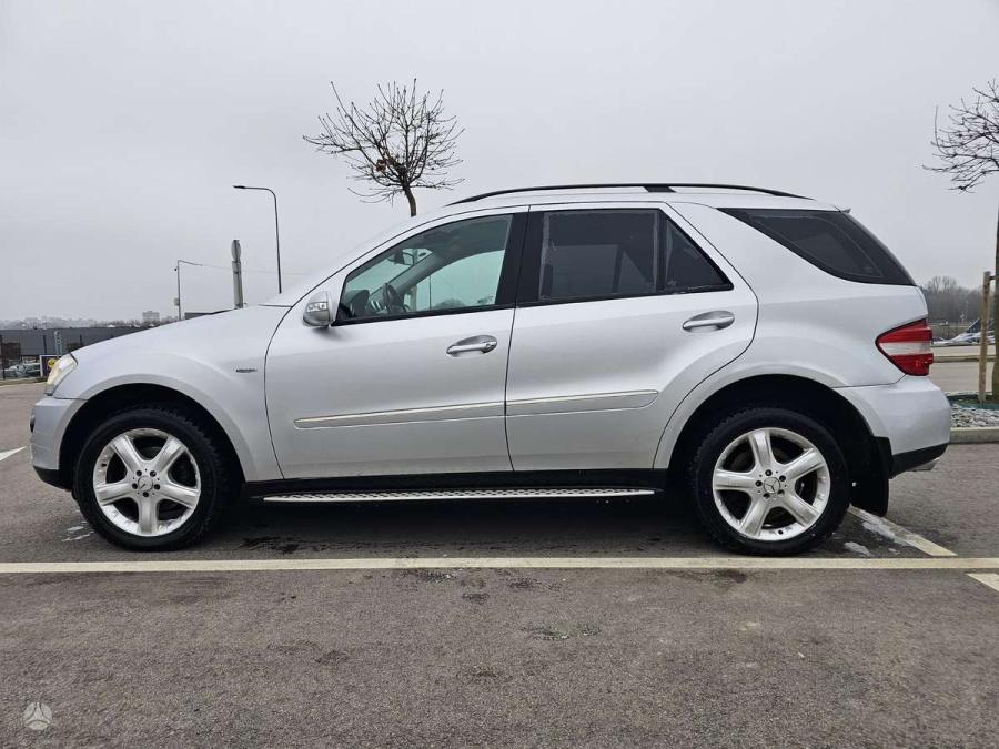 Grey Mercedes-Benz ML 280 2007 in Kaunas, with an engine capacity of 3.00 L and mileage of 310 thousand km for 4300 €, photo 15 on AUTOMOTO.COM.LV