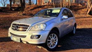 Grey Mercedes-Benz ML 280 2007 in Vilnius, with an engine capacity of 3.00 L and mileage of 331 thousand km for 3950 €, photo  on AUTOMOTO.COM.LV