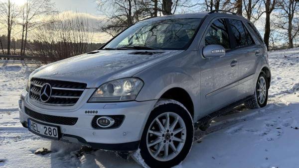 Pelēks Mercedes-Benz ML 280 2007 Viļņa, ar dzinēja tilpumu 3.00 L un nobraukumu 331 tūkst. km par 4250 €, foto 1 vietnē AUTOMOTO.COM.LV