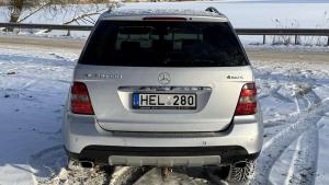 Pelēks Mercedes-Benz ML 280 2007 Viļņa, ar dzinēja tilpumu 3.00 L un nobraukumu 331 tūkst. km par 4250 €, foto 3 vietnē AUTOMOTO.COM.LV