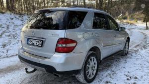 Pelēks Mercedes-Benz ML 280 2007 Viļņa, ar dzinēja tilpumu 3.00 L un nobraukumu 331 tūkst. km par 4250 €, foto 3 vietnē AUTOMOTO.COM.LV