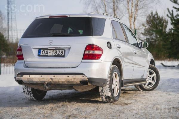 Grey Mercedes-Benz ML 280 2007 in Riga, with an engine capacity of 3.00 L and mileage of 355 thousand km for 6590 €, photo 6 on AUTOMOTO.COM.LV