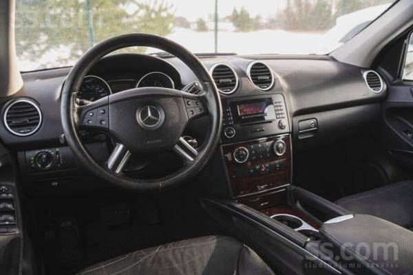 Grey Mercedes-Benz ML 280 2007 in Riga, with an engine capacity of 3.00 L and mileage of 355 thousand km for 6590 €, photo 7 on AUTOMOTO.COM.LV