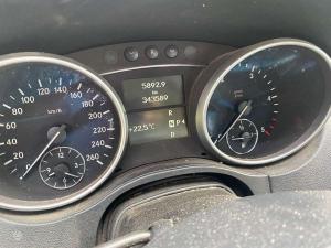 Pelēks Mercedes-Benz ML 280 2007 Marijampole, ar dzinēja tilpumu 0.00 L un nobraukumu 330 tūkst. km par 3500 €, foto 6 vietnē AUTOMOTO.COM.LV