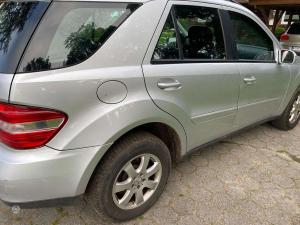 Pelēks Mercedes-Benz ML 280 2007 Marijampole, ar dzinēja tilpumu 0.00 L un nobraukumu 330 tūkst. km par 3500 €, foto 12 vietnē AUTOMOTO.COM.LV