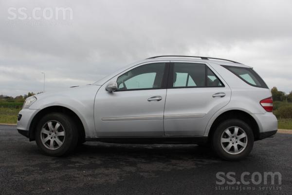 Pelēks Mercedes-Benz ML 280 2007 Jelgava, ar dzinēja tilpumu 3.00 L un nobraukumu 360 tūkst. km par 4500 €, foto 4 vietnē AUTOMOTO.COM.LV