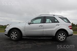 Pelēks Mercedes-Benz ML 280 2007 Jelgava, ar dzinēja tilpumu 3.00 L un nobraukumu 360 tūkst. km par 4500 €, foto 4 vietnē AUTOMOTO.COM.LV