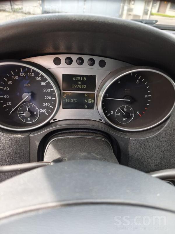Pelēks Mercedes-Benz ML 280 2008 Rīga, ar dzinēja tilpumu 3.00 L un nobraukumu 398 tūkst. km par 6200 €, foto 9 vietnē AUTOMOTO.COM.LV
