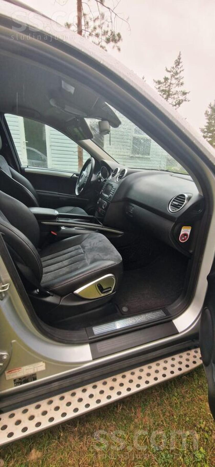 Pelēks Mercedes-Benz ML 280 2008 Rīga, ar dzinēja tilpumu 3.00 L un nobraukumu 229 tūkst. km par 9000 €, foto 9 vietnē AUTOMOTO.COM.LV