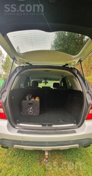 Pelēks Mercedes-Benz ML 280 2008 Rīga, ar dzinēja tilpumu 3.00 L un nobraukumu 229 tūkst. km par 9000 €, foto 10 vietnē AUTOMOTO.COM.LV