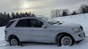 Pelēks Mercedes-Benz ML 280 2007 Viļņa, ar dzinēja tilpumu 2.80 L un nobraukumu 331 tūkst. km par 3999 €, foto 2 vietnē AUTOMOTO.COM.LV
