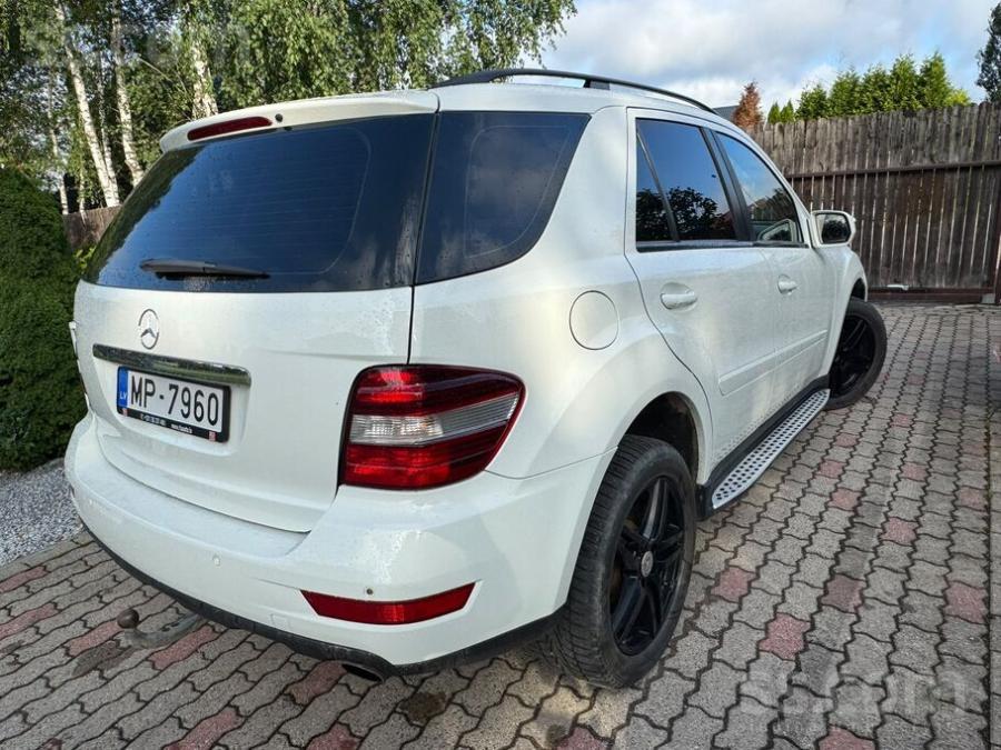 Balts Mercedes-Benz ML 280 2008 Ogre, ar dzinēja tilpumu 2.20 L un nobraukumu 290 tūkst. km par 6670 €, foto 7 vietnē AUTOMOTO.COM.LV