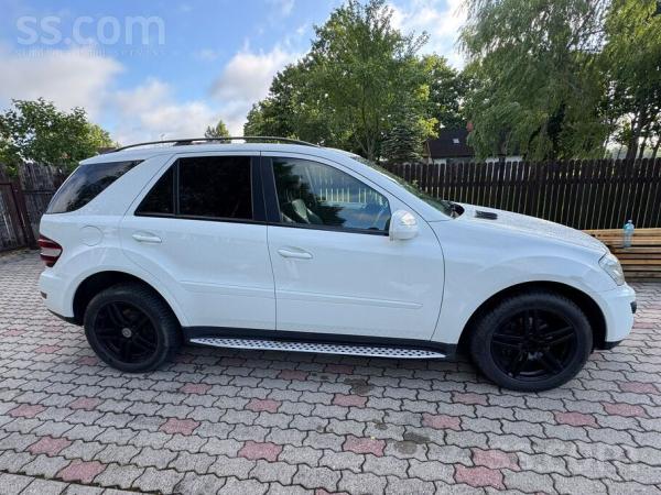 White Mercedes-Benz ML 280 2008 in Ogre, with an engine capacity of 2.20 L and mileage of 290 thousand km for 6670 €, photo 10 on AUTOMOTO.COM.LV