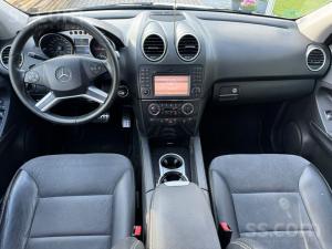 Balts Mercedes-Benz ML 280 2008 Ogre, ar dzinēja tilpumu 2.20 L un nobraukumu 290 tūkst. km par 6670 €, foto 13 vietnē AUTOMOTO.COM.LV