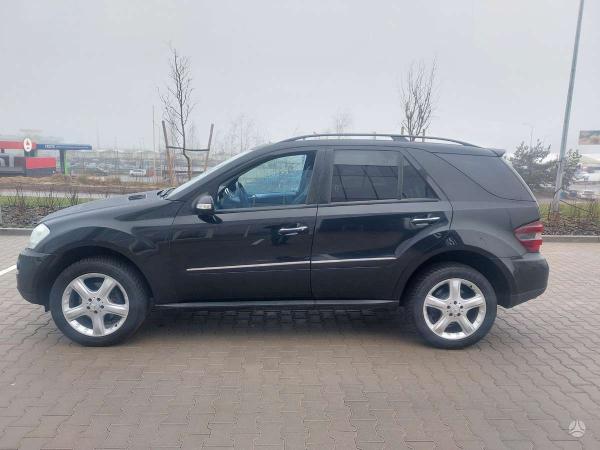 Black Mercedes-Benz ML 300 2008 in Vilnius, with an engine capacity of 2.80 L and mileage of 212 thousand km for 6250 €, photo 10 on AUTOMOTO.COM.LV