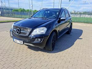 Melns Mercedes-Benz ML 300 2009 Jonava, ar dzinēja tilpumu 2.98 L un nobraukumu 308 tūkst. km par 7200 €, foto 4 vietnē AUTOMOTO.COM.LV