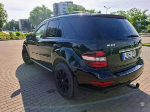 Melns Mercedes-Benz ML 300 2009 Jonava, ar dzinēja tilpumu 2.98 L un nobraukumu 308 tūkst. km par 7200 €, foto 7 vietnē AUTOMOTO.COM.LV