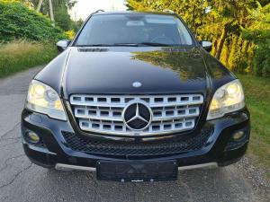Melns Mercedes-Benz ML 300 2009 Kauņa, ar dzinēja tilpumu 3.00 L un nobraukumu 340 tūkst. km par 5700 €, foto 6 vietnē AUTOMOTO.COM.LV