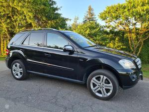 Melns Mercedes-Benz ML 300 2009 Kauņa, ar dzinēja tilpumu 3.00 L un nobraukumu 340 tūkst. km par 5700 €, foto 8 vietnē AUTOMOTO.COM.LV